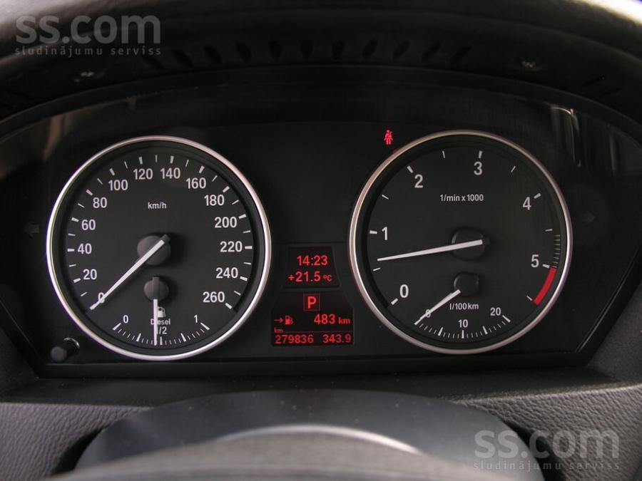 Melns BMW X5 2010 Rīga, ar dzinēja tilpumu 3.00 L un nobraukumu 280 tūkst. km par 9950 €, foto 13 vietnē AUTOMOTO.COM.LV