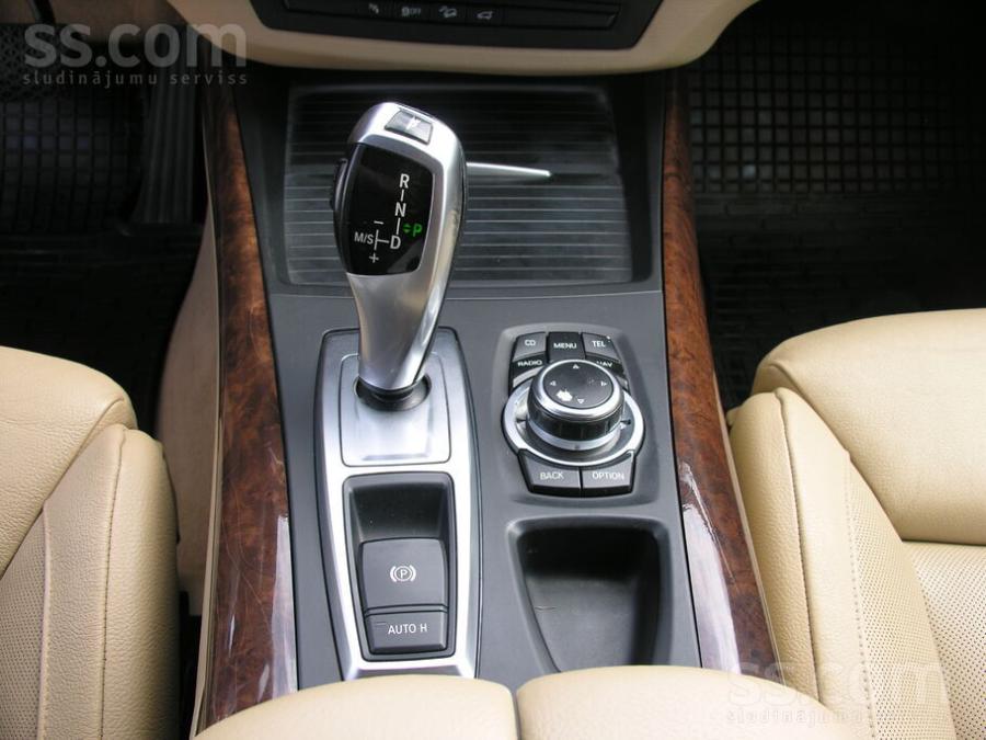 Melns BMW X5 2010 Rīga, ar dzinēja tilpumu 3.00 L un nobraukumu 280 tūkst. km par 9950 €, foto 15 vietnē AUTOMOTO.COM.LV
