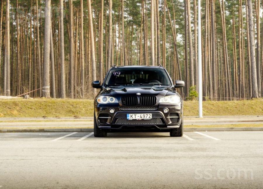 Melns BMW X5 2010 Rīga, ar dzinēja tilpumu 4.40 L un nobraukumu 129 tūkst. km par 11790 €, foto 4 vietnē AUTOMOTO.COM.LV