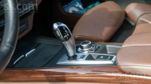 Melns BMW X5 2010 Rīga, ar dzinēja tilpumu 4.40 L un nobraukumu 129 tūkst. km par 11790 €, foto 13 vietnē AUTOMOTO.COM.LV
