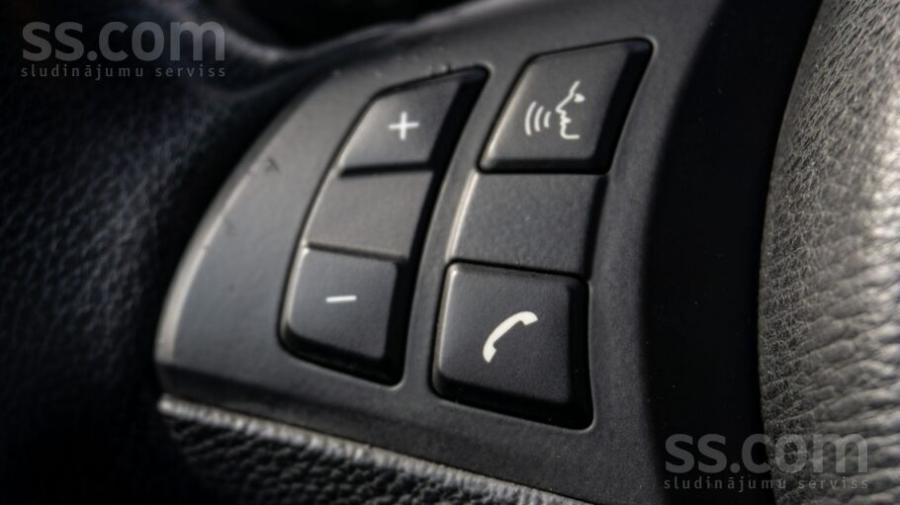 Melns BMW X5 2010 Rīga, ar dzinēja tilpumu 4.40 L un nobraukumu 129 tūkst. km par 11790 €, foto 19 vietnē AUTOMOTO.COM.LV