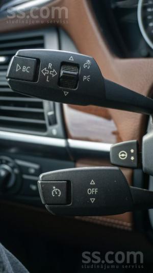 Melns BMW X5 2010 Rīga, ar dzinēja tilpumu 4.40 L un nobraukumu 129 tūkst. km par 11790 €, foto 21 vietnē AUTOMOTO.COM.LV