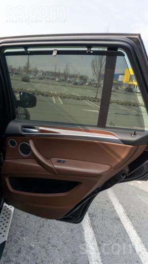 Melns BMW X5 2010 Rīga, ar dzinēja tilpumu 4.40 L un nobraukumu 129 tūkst. km par 11790 €, foto 31 vietnē AUTOMOTO.COM.LV