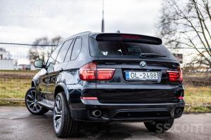 Melns BMW X5 2010 Rīga, ar dzinēja tilpumu 3.00 L un nobraukumu 291 tūkst. km par 12990 €, foto 7 vietnē AUTOMOTO.COM.LV