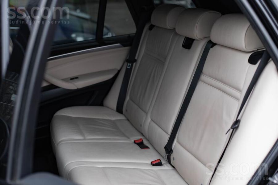 Melns BMW X5 2010 Rīga, ar dzinēja tilpumu 3.00 L un nobraukumu 291 tūkst. km par 12990 €, foto 12 vietnē AUTOMOTO.COM.LV