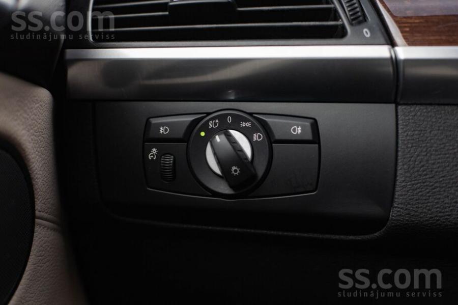 Melns BMW X5 2010 Rīga, ar dzinēja tilpumu 3.00 L un nobraukumu 291 tūkst. km par 12990 €, foto 17 vietnē AUTOMOTO.COM.LV