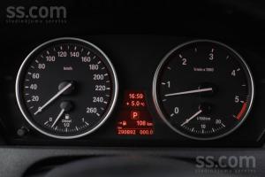 Melns BMW X5 2010 Rīga, ar dzinēja tilpumu 3.00 L un nobraukumu 291 tūkst. km par 12990 €, foto 21 vietnē AUTOMOTO.COM.LV