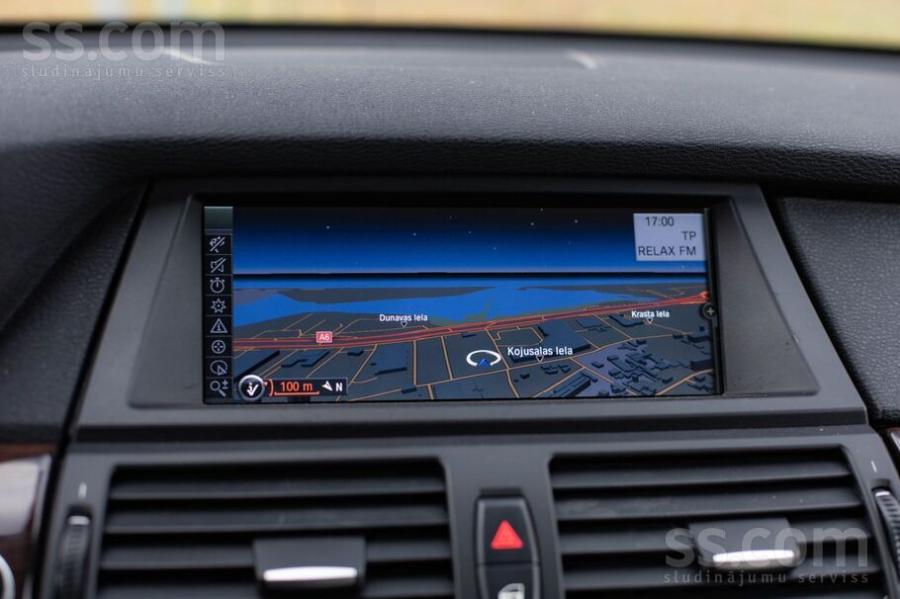 Melns BMW X5 2010 Rīga, ar dzinēja tilpumu 3.00 L un nobraukumu 291 tūkst. km par 12990 €, foto 22 vietnē AUTOMOTO.COM.LV