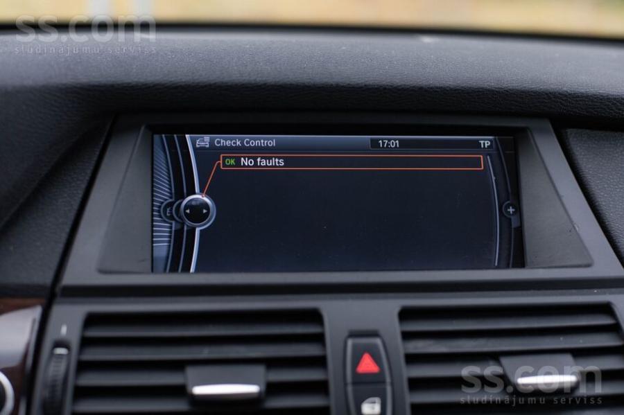 Melns BMW X5 2010 Rīga, ar dzinēja tilpumu 3.00 L un nobraukumu 291 tūkst. km par 12990 €, foto 24 vietnē AUTOMOTO.COM.LV