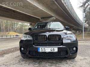 Черный БМВ Х5 2010 в Рига, объемом двигателя 3.00 л и пробегом 265 тыс. км за 12490 €, фото  на AUTOMOTO.COM.LV