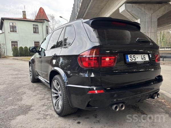 Melns BMW X5 2010 Rīga, ar dzinēja tilpumu 3.00 L un nobraukumu 265 tūkst. km par 12490 €, foto 5 vietnē AUTOMOTO.COM.LV