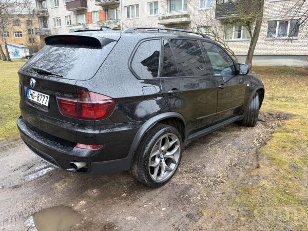 Melns BMW X5 2010 Rīga, ar dzinēja tilpumu 3.00 L un nobraukumu 374 tūkst. km par 10000 €, foto 6 vietnē AUTOMOTO.COM.LV