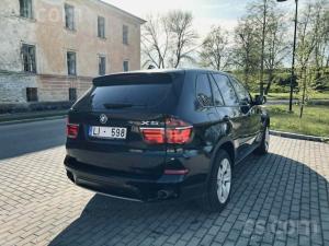 Melns BMW X5 2010 Daugavpils, ar dzinēja tilpumu 3.00 L un nobraukumu 281 tūkst. km par 9000 €, foto 9 vietnē AUTOMOTO.COM.LV