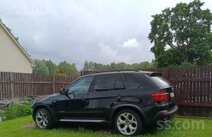 Melns BMW X5 2010 Rīga, ar dzinēja tilpumu 3.00 L un nobraukumu 257 tūkst. km par 10650 €, foto 3 vietnē AUTOMOTO.COM.LV