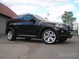 Melns BMW X5 2010 Rīga, ar dzinēja tilpumu 3.00 L un nobraukumu 0 tūkst. km par 11950 €, foto  vietnē AUTOMOTO.COM.LV