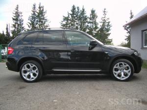 Black BMW X5 2010 in Riga, with an engine capacity of 3.00 L and mileage of 0 thousand km for 11950 €, photo 8 on AUTOMOTO.COM.LV