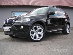 Black BMW X5 2010 in Riga, with an engine capacity of 3.00 L and mileage of 0 thousand km for 11950 €, photo 10 on AUTOMOTO.COM.LV