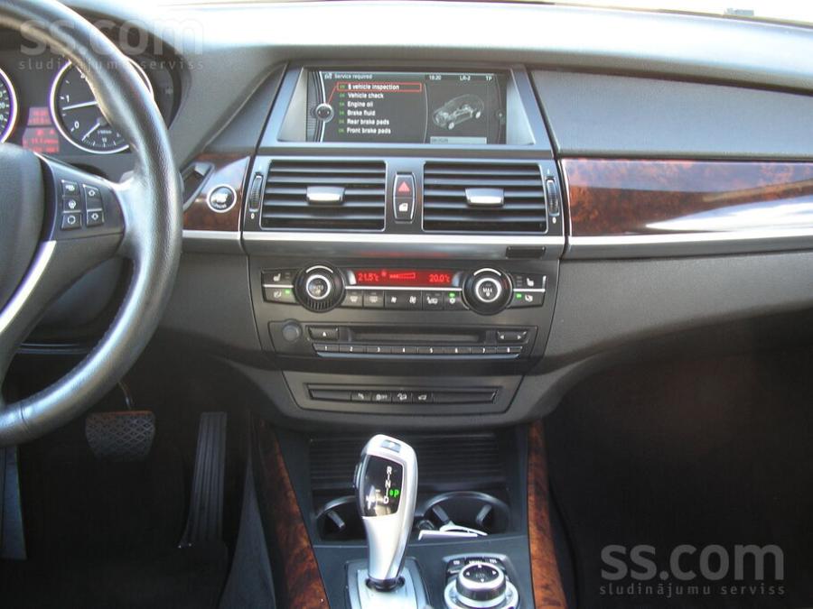 Black BMW X5 2010 in Riga, with an engine capacity of 3.00 L and mileage of 0 thousand km for 11950 €, photo 16 on AUTOMOTO.COM.LV