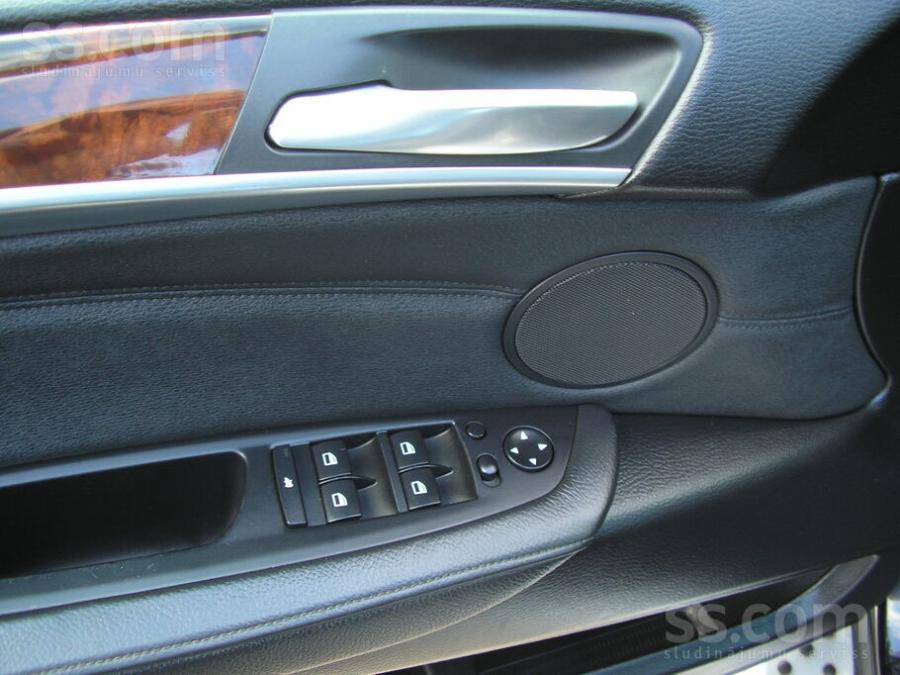 Black BMW X5 2010 in Riga, with an engine capacity of 3.00 L and mileage of 0 thousand km for 11950 €, photo 20 on AUTOMOTO.COM.LV