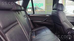 Melns BMW X5 2010 Rīga, ar dzinēja tilpumu 3.00 L un nobraukumu 320 tūkst. km par 8900 €, foto 23 vietnē AUTOMOTO.COM.LV