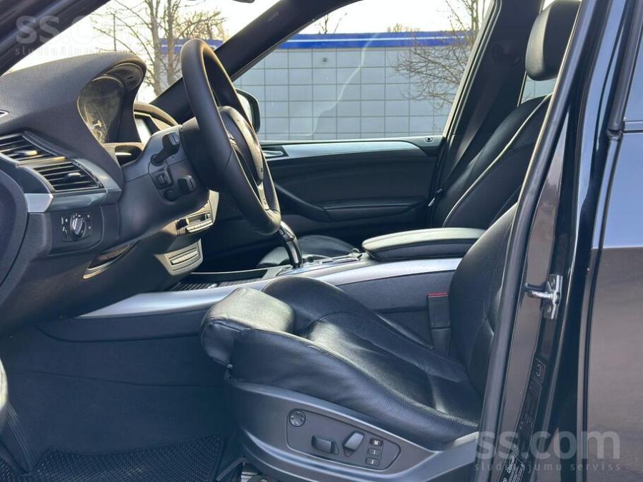 Melns BMW X5 2010 Rīga, ar dzinēja tilpumu 3.00 L un nobraukumu 324 tūkst. km par 10500 €, foto 10 vietnē AUTOMOTO.COM.LV