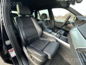 Melns BMW X5 2010 Rīga, ar dzinēja tilpumu 3.00 L un nobraukumu 324 tūkst. km par 10500 €, foto 15 vietnē AUTOMOTO.COM.LV