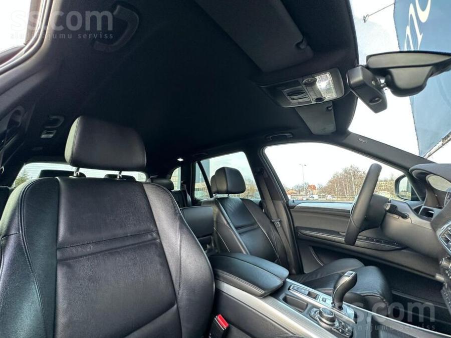 Melns BMW X5 2010 Rīga, ar dzinēja tilpumu 3.00 L un nobraukumu 324 tūkst. km par 10500 €, foto 25 vietnē AUTOMOTO.COM.LV