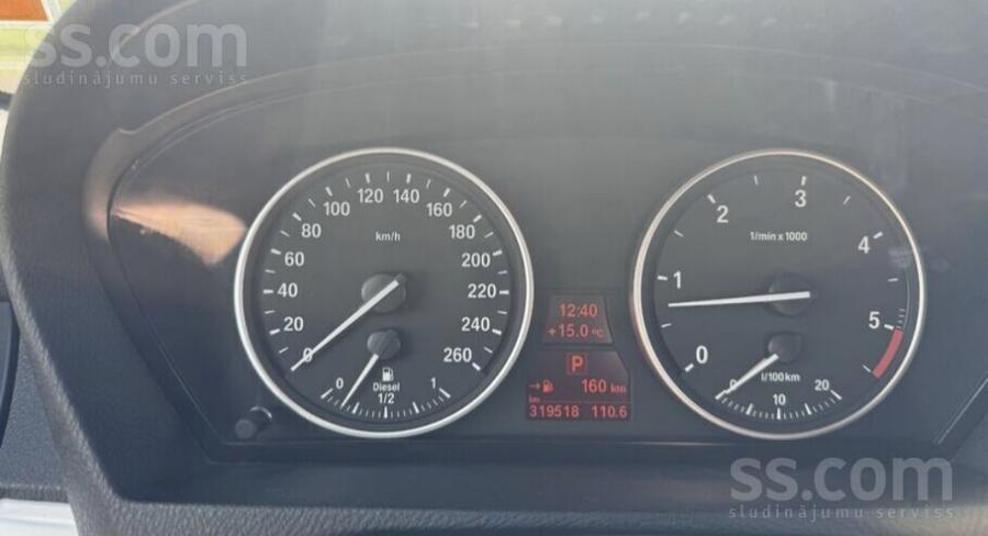 Black BMW X5 2010 in Riga, with an engine capacity of 3.00 L and mileage of 324 thousand km for 8799 €, photo 8 on AUTOMOTO.COM.LV