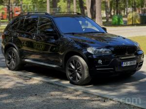 Melns BMW X5 2010 Ventspils, ar dzinēja tilpumu 3.00 L un nobraukumu 290 tūkst. km par 9995 €, foto  vietnē AUTOMOTO.COM.LV