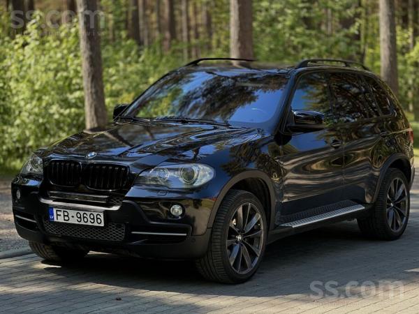 Черный БМВ Х5 2010 в Вентспилс, объемом двигателя 3.00 л и пробегом 290 тыс. км за 9995 €, фото 3 на AUTOMOTO.COM.LV