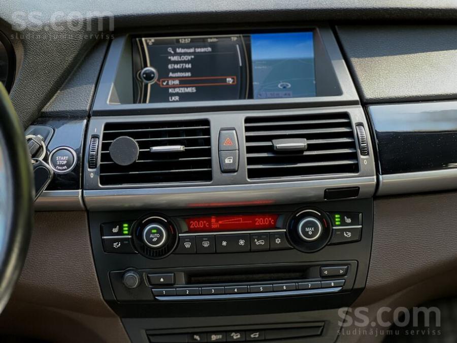 Black BMW X5 2010 in Ventspils, with an engine capacity of 3.00 L and mileage of 290 thousand km for 9995 €, photo 12 on AUTOMOTO.COM.LV