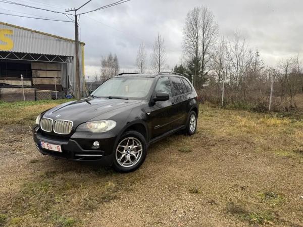 Melns BMW X5 2010 Rīga, ar dzinēja tilpumu 3.00 L un nobraukumu 241 tūkst. km par 4000 €, foto 1 vietnē AUTOMOTO.COM.LV
