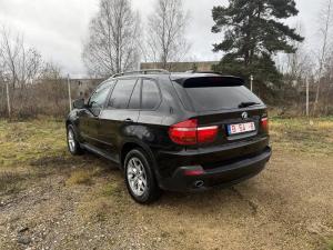 Melns BMW X5 2010 Rīga, ar dzinēja tilpumu 3.00 L un nobraukumu 241 tūkst. km par 4000 €, foto 7 vietnē AUTOMOTO.COM.LV