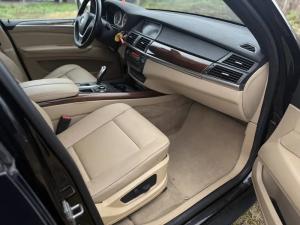 Melns BMW X5 2010 Rīga, ar dzinēja tilpumu 3.00 L un nobraukumu 241 tūkst. km par 4000 €, foto 10 vietnē AUTOMOTO.COM.LV