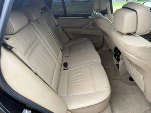 Melns BMW X5 2010 Rīga, ar dzinēja tilpumu 3.00 L un nobraukumu 241 tūkst. km par 4000 €, foto 11 vietnē AUTOMOTO.COM.LV