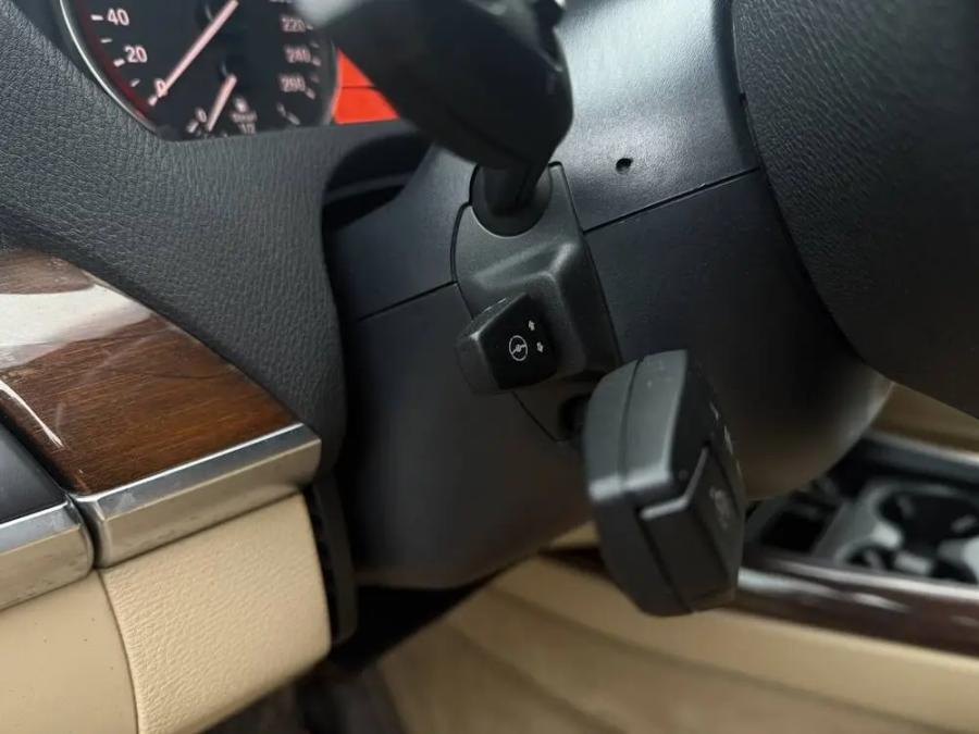 Melns BMW X5 2010 Rīga, ar dzinēja tilpumu 3.00 L un nobraukumu 241 tūkst. km par 4000 €, foto 15 vietnē AUTOMOTO.COM.LV