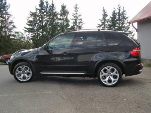 Melns BMW X5 2010 Sigulda, ar dzinēja tilpumu 3.00 L un nobraukumu 306 tūkst. km par 11950 €, foto 5 vietnē AUTOMOTO.COM.LV