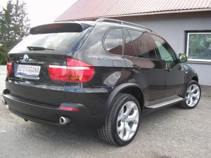 Melns BMW X5 2010 Sigulda, ar dzinēja tilpumu 3.00 L un nobraukumu 306 tūkst. km par 11950 €, foto 11 vietnē AUTOMOTO.COM.LV