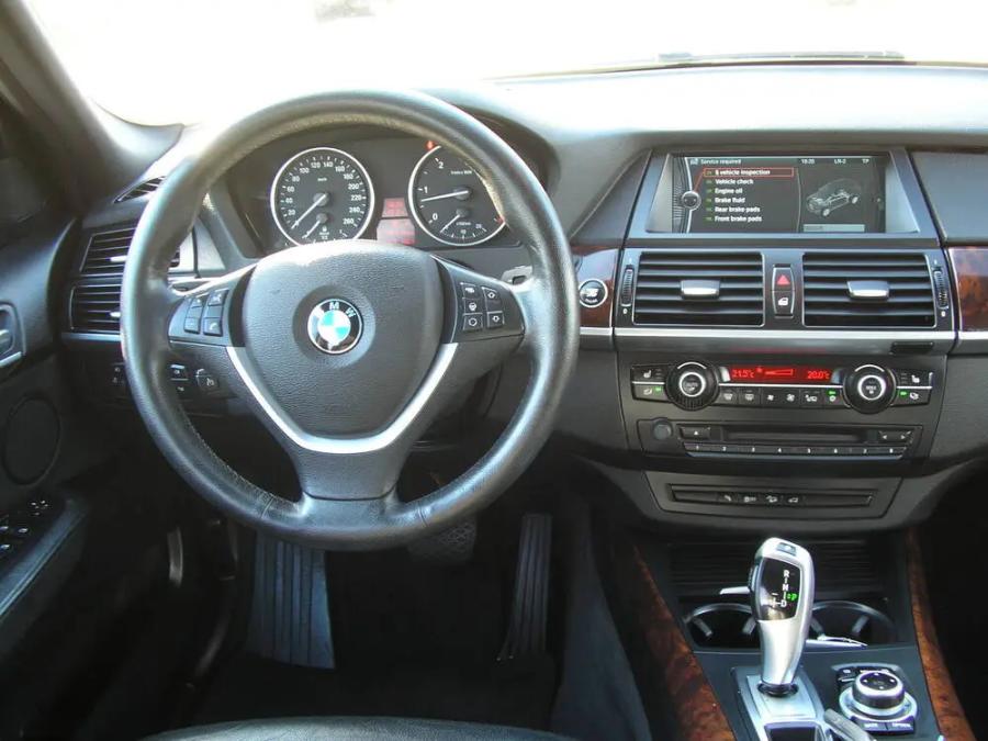 Melns BMW X5 2010 Sigulda, ar dzinēja tilpumu 3.00 L un nobraukumu 306 tūkst. km par 11950 €, foto 15 vietnē AUTOMOTO.COM.LV