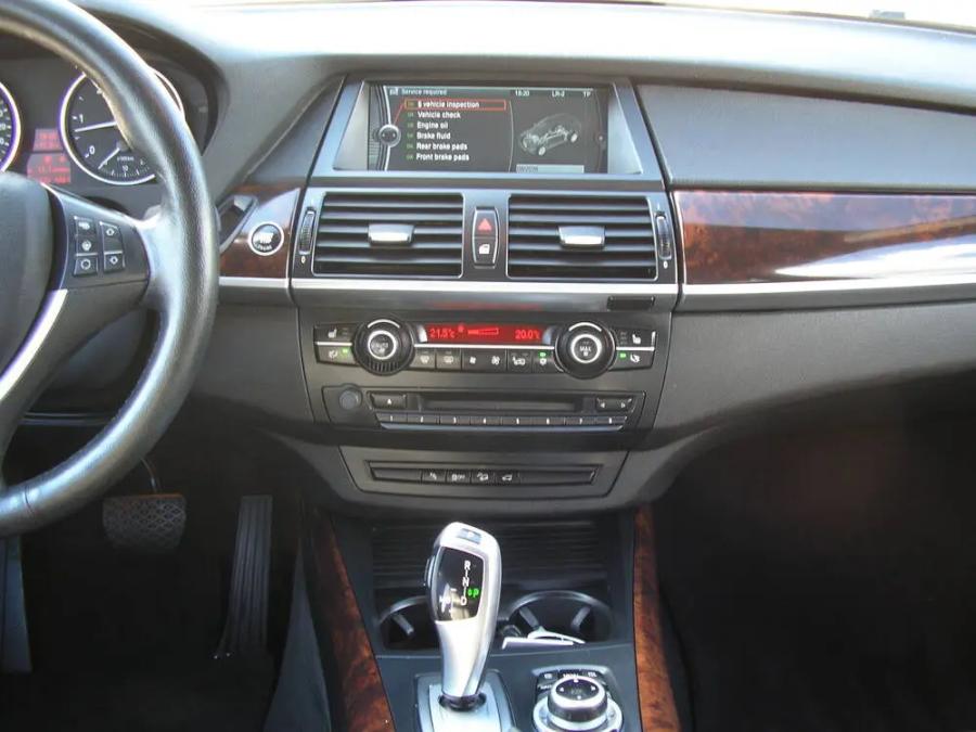 Melns BMW X5 2010 Sigulda, ar dzinēja tilpumu 3.00 L un nobraukumu 306 tūkst. km par 11950 €, foto 16 vietnē AUTOMOTO.COM.LV
