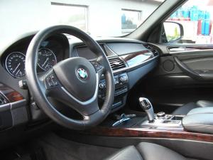 Melns BMW X5 2010 Sigulda, ar dzinēja tilpumu 3.00 L un nobraukumu 306 tūkst. km par 11950 €, foto 18 vietnē AUTOMOTO.COM.LV