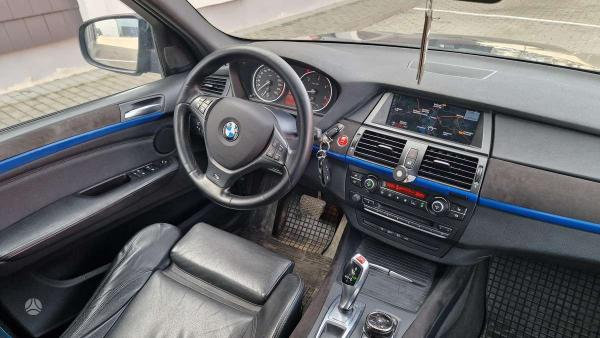 Melns BMW X5 2010 Kauņa, ar dzinēja tilpumu 2.99 L un nobraukumu 304 tūkst. km par 8650 €, foto 8 vietnē AUTOMOTO.COM.LV