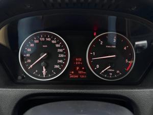 Black BMW X5 2010 in Riga, with an engine capacity of 3.00 L and mileage of 245 thousand km for 11999 €, photo 9 on AUTOMOTO.COM.LV