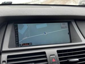 Black BMW X5 2010 in Riga, with an engine capacity of 3.00 L and mileage of 245 thousand km for 11999 €, photo 11 on AUTOMOTO.COM.LV
