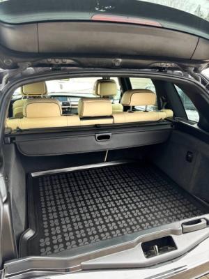 Black BMW X5 2010 in Riga, with an engine capacity of 3.00 L and mileage of 245 thousand km for 11999 €, photo 16 on AUTOMOTO.COM.LV