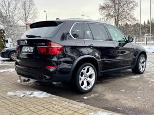Black BMW X5 2010 in Riga, with an engine capacity of 3.00 L and mileage of 245 thousand km for 11999 €, photo 19 on AUTOMOTO.COM.LV