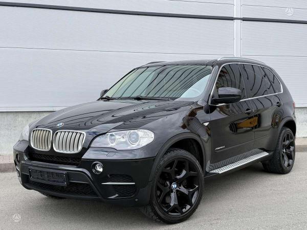 Melns BMW X5 2010 Šauļi, ar dzinēja tilpumu 2.99 L un nobraukumu 277 tūkst. km par 8200 €, foto 1 vietnē AUTOMOTO.COM.LV