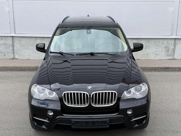 Melns BMW X5 2010 Šauļi, ar dzinēja tilpumu 2.99 L un nobraukumu 277 tūkst. km par 8200 €, foto 3 vietnē AUTOMOTO.COM.LV