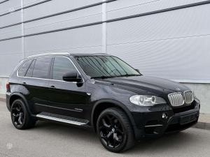 Melns BMW X5 2010 Šauļi, ar dzinēja tilpumu 2.99 L un nobraukumu 277 tūkst. km par 8200 €, foto 6 vietnē AUTOMOTO.COM.LV