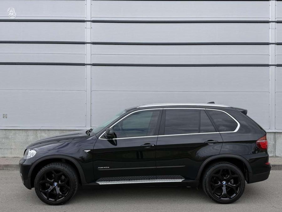 Melns BMW X5 2010 Šauļi, ar dzinēja tilpumu 2.99 L un nobraukumu 277 tūkst. km par 8200 €, foto 11 vietnē AUTOMOTO.COM.LV